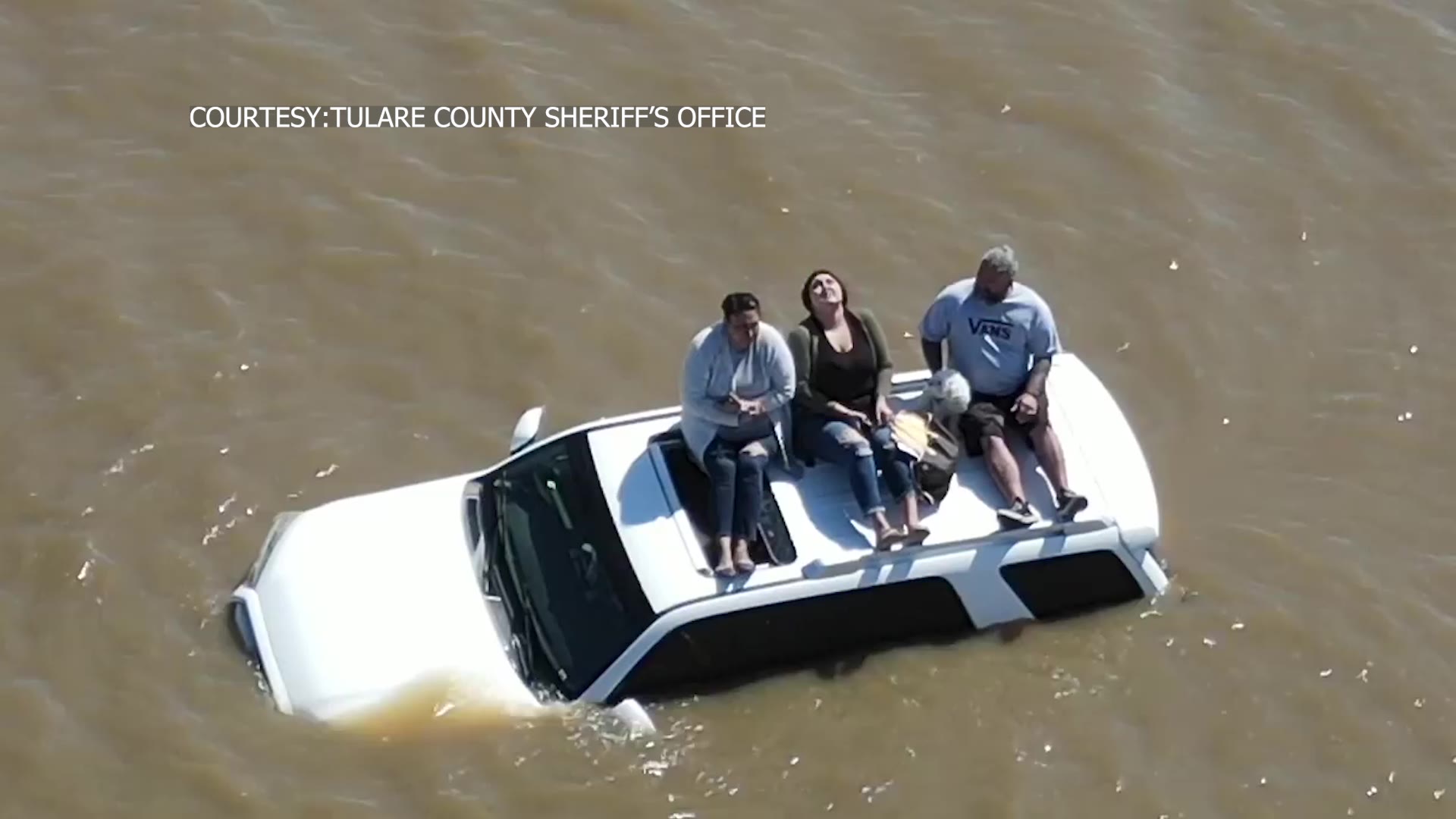 Tulare drone captured the rescue of three people and a dog – CBS47 and ...
