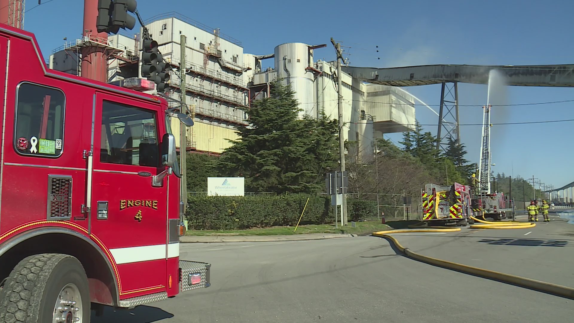 Trash plant fire in Portsmouth closes Jordan Bridge indefinitely – WAVY.com