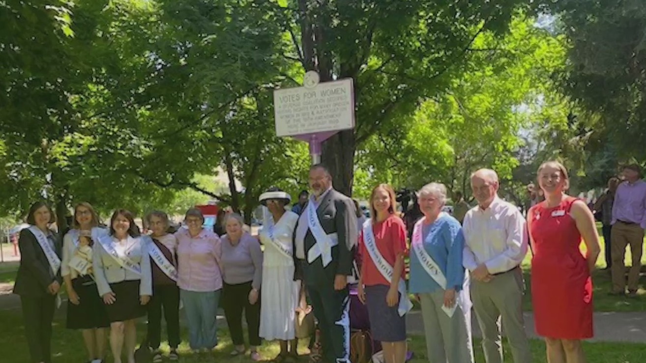 New landmark honoring women’s suffrage unveiled at Oregon Capitol ...