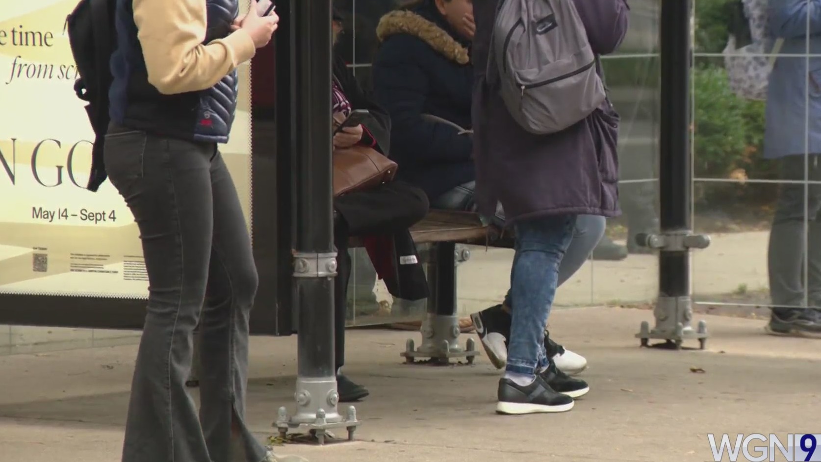 University of Chicago students on alert after armed robbery spree – WGN-TV