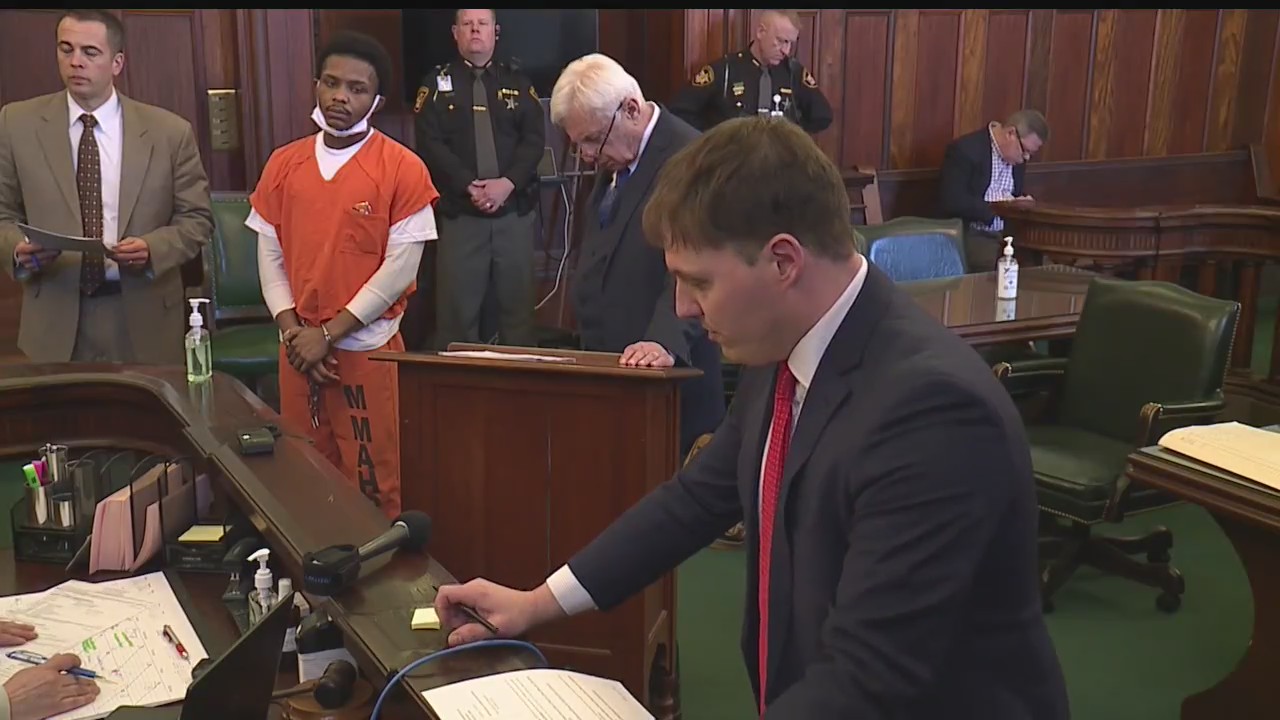 Adrienne Washington pleads guilty to charges in crash that killed YSU ...