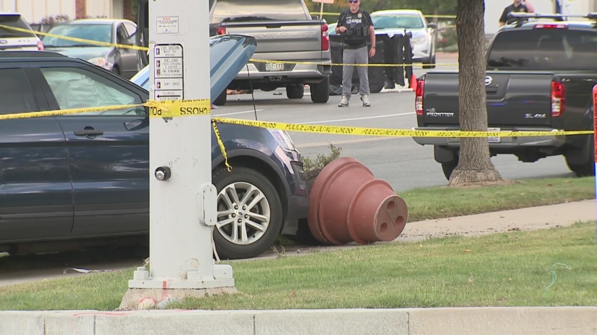 Neighbor watches police shootout from his window – FOX31 Denver