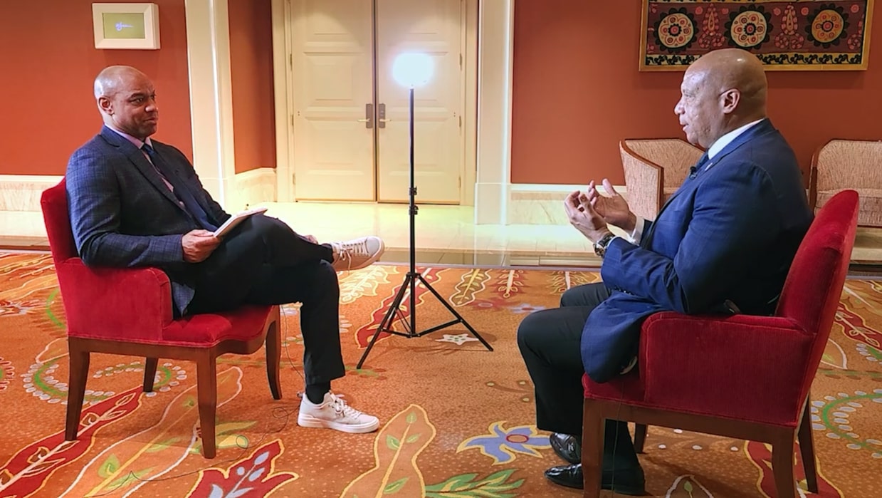 Bears President & CEO Kevin Warren on stadium sites, Justin Fields ...