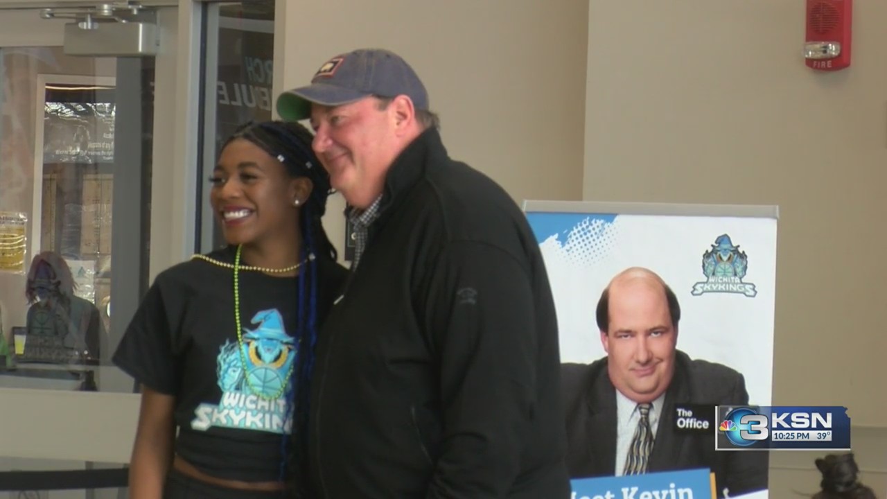 Actor Brian Baumgartner sat courtside as Wichita Sky Kings made their debut Friday – KSN-TV