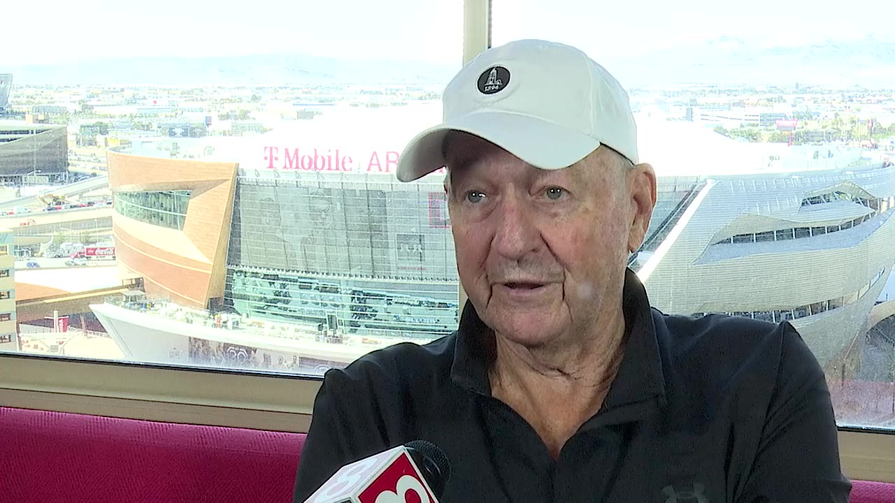 Former UConn coach Jim Calhoun cheering on men’s basketball team in Las ...