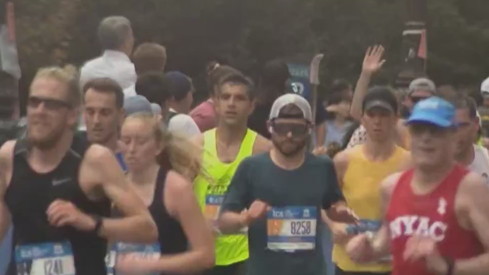 NYC marathon returns to full capacity as spectators cheer on – PIX11