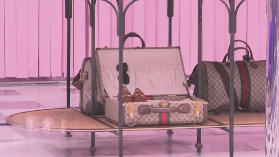 3 robbers stole luggage from NYC Gucci store: NYPD – PIX11