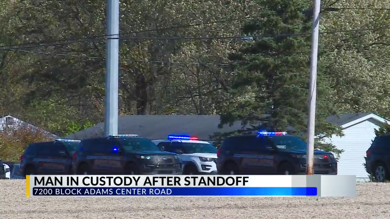 Man in custody after SWAT, county officers surround home in southeast ...