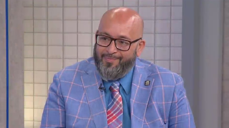 BX principal to be inducted onto Bronx Walk of Fame – PIX11