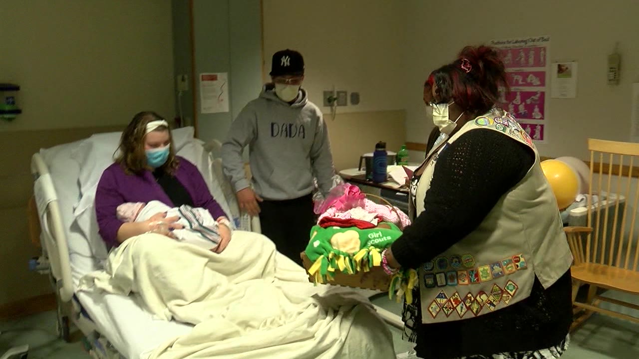 Girl Scouts honor first baby girl born on Founders’ Day – NEWS10 ABC