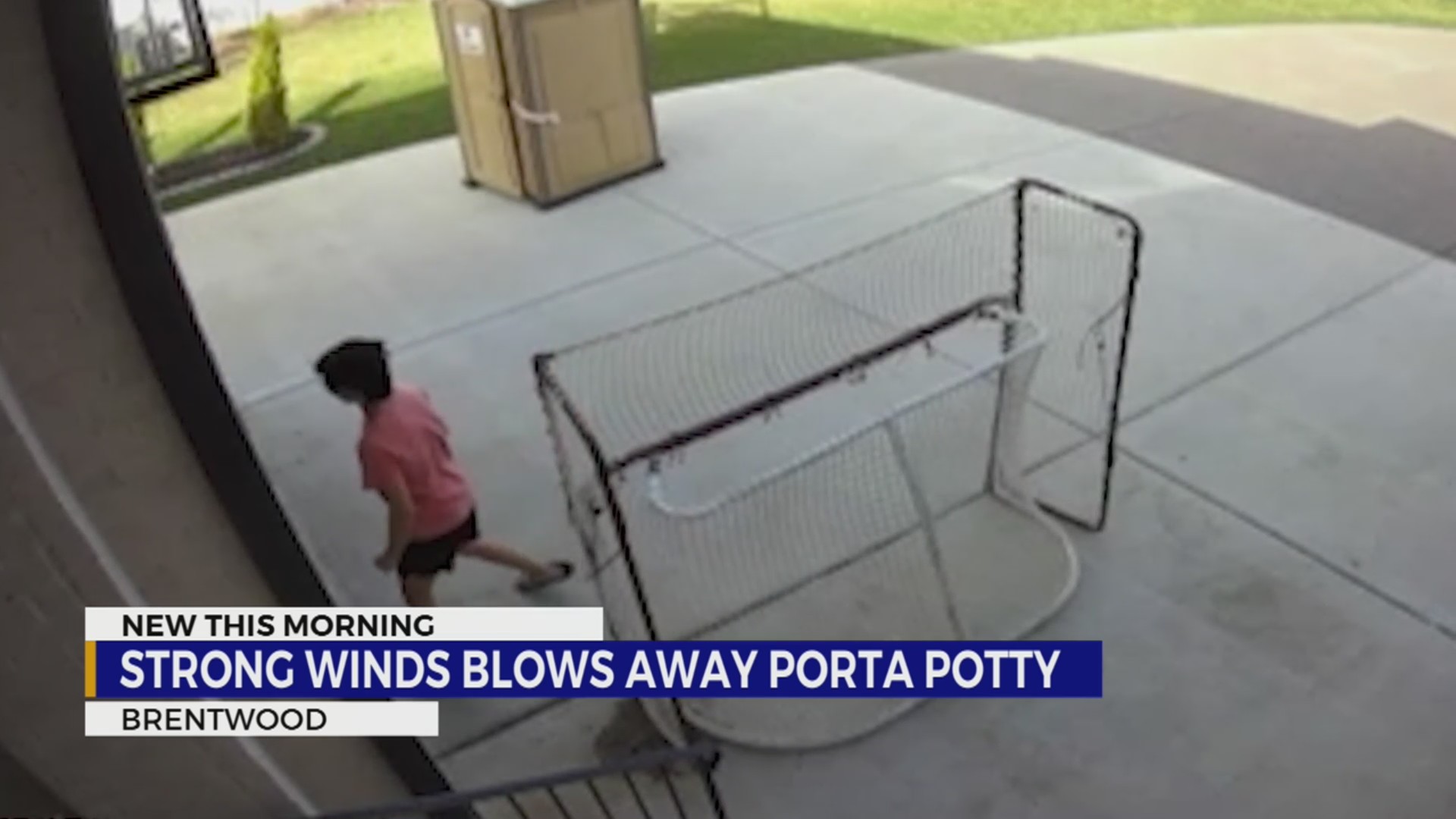 Strong winds blow away porta potty – WKRN News 2