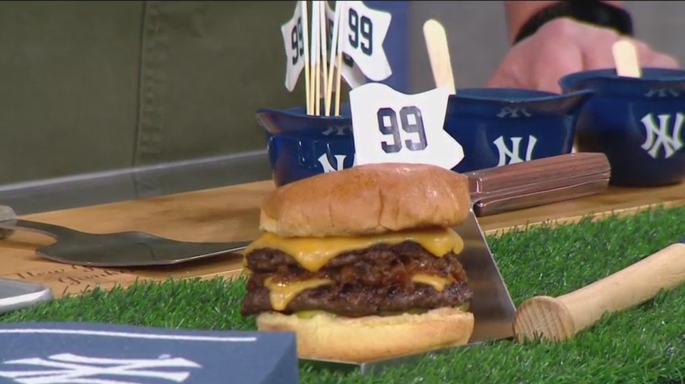 Try the ’99 Burger,’ at Yankees Stadium on Opening Day – PIX11
