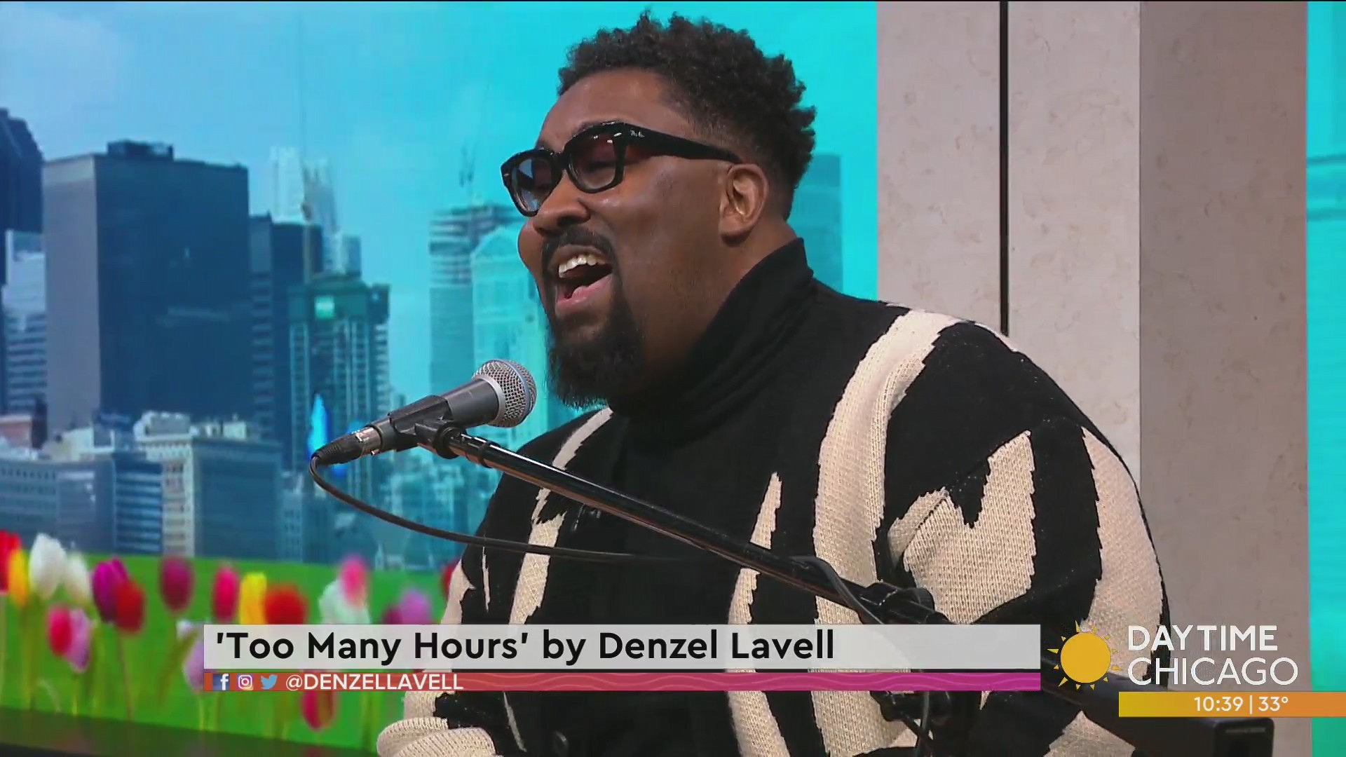 Singer, songwriter Denzel Lavell performs live – WGN-TV