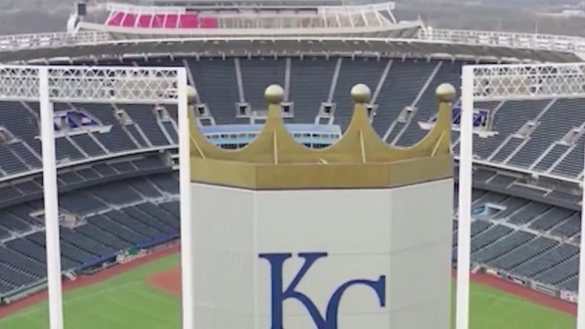 Jackson County leaders respond to Royals, Chiefs stadium lease – FOX 4 ...