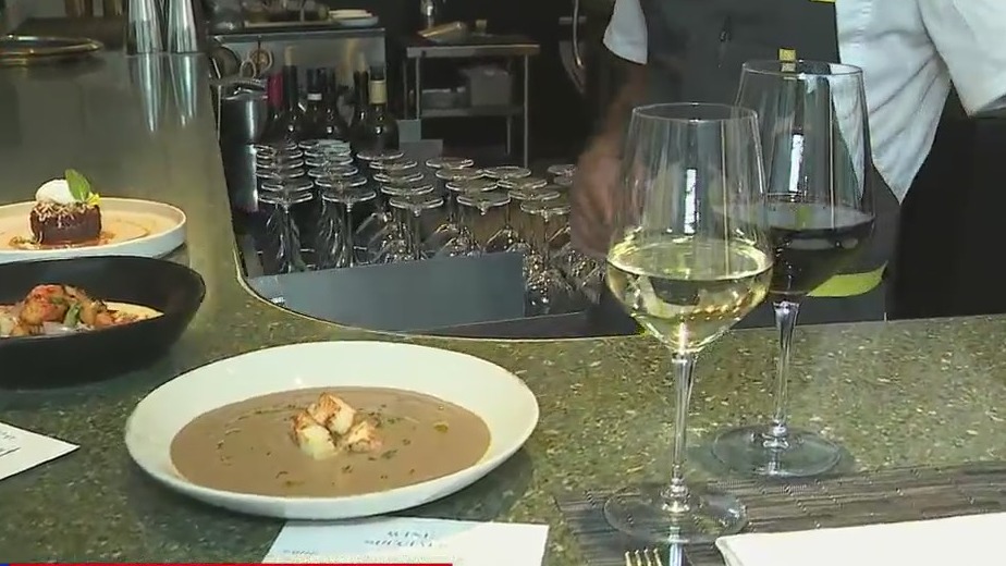 Gary on the Go – Dine Downtown at 7th Street Standard – FOX40 News