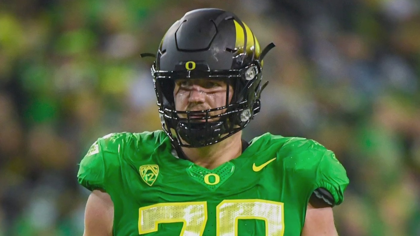 Oregon’s Alex Forsyth named as finalist for Witten Collegiate Man of ...