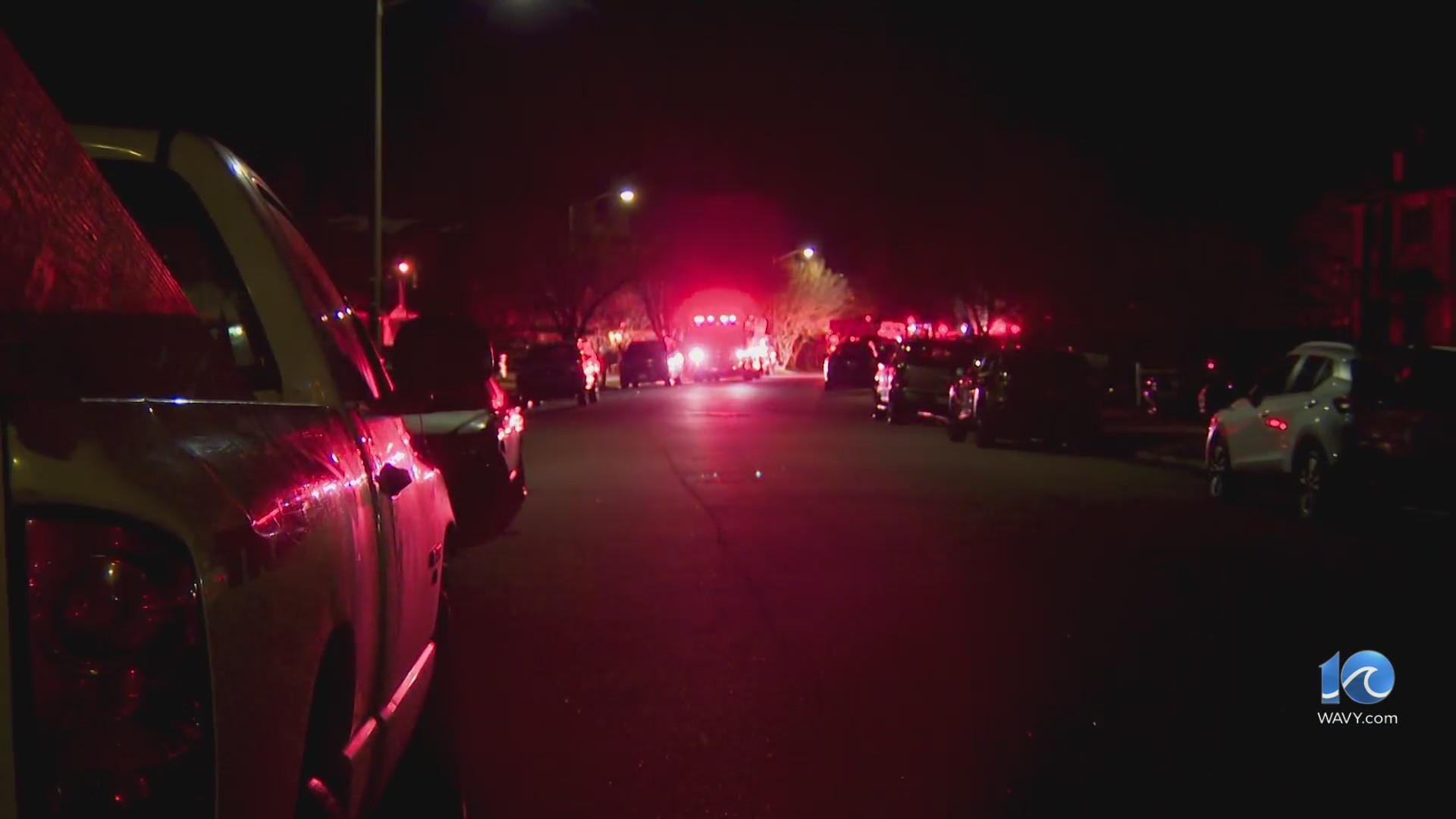 Five firefighters injured after fire in Portsmouth – WAVY.com