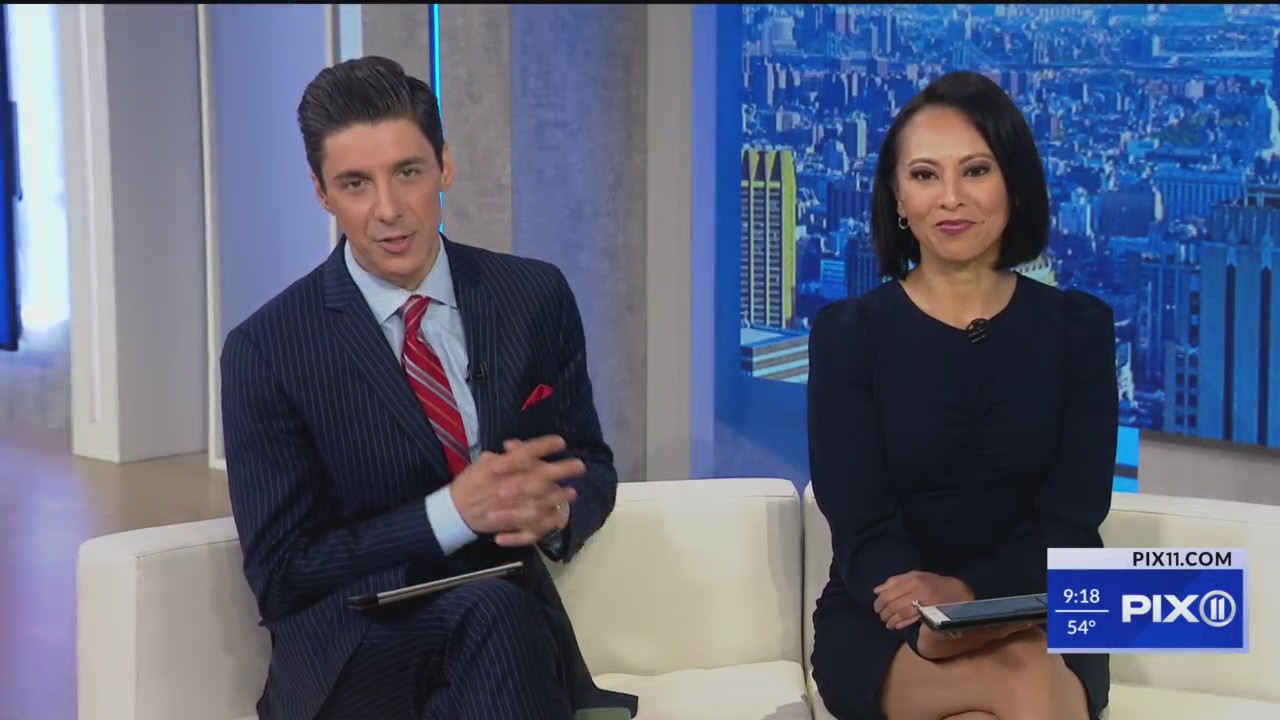 Donie Burch has all the right moves on ‘Dancing Queens’ – PIX11