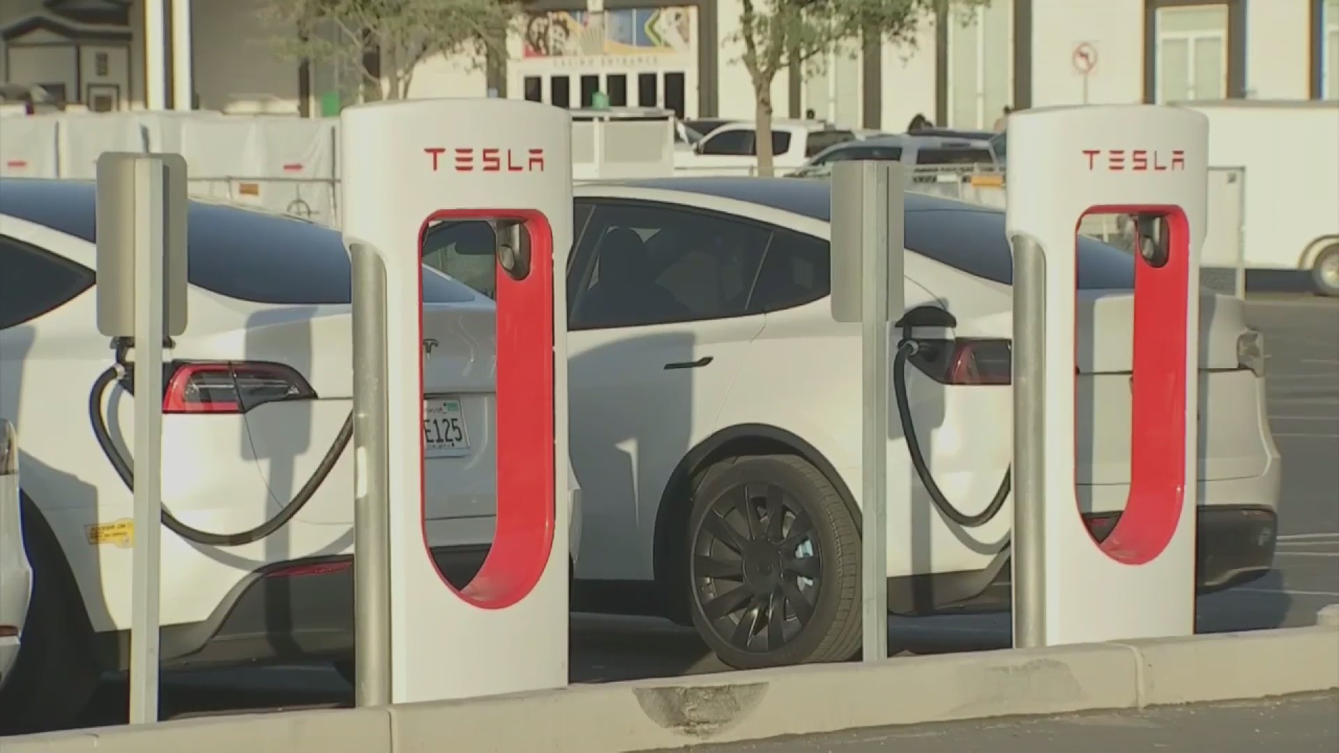 IDOT hosts online meeting on electric vehicles plan – FOX 2