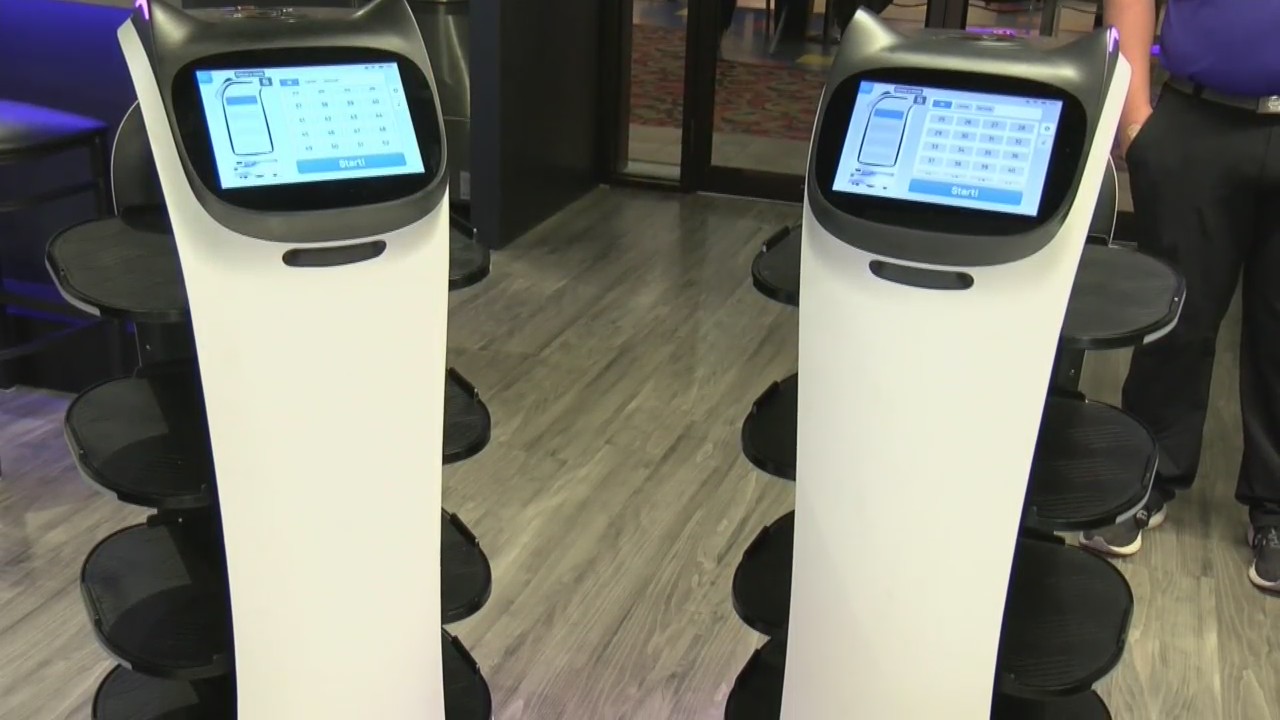 Ashwaubenon Bowling Alley shows off new robots, finished renovation ...