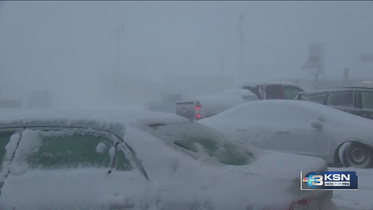 Delivery drivers speak out after becoming stranded in Kansas’ blizzard ...