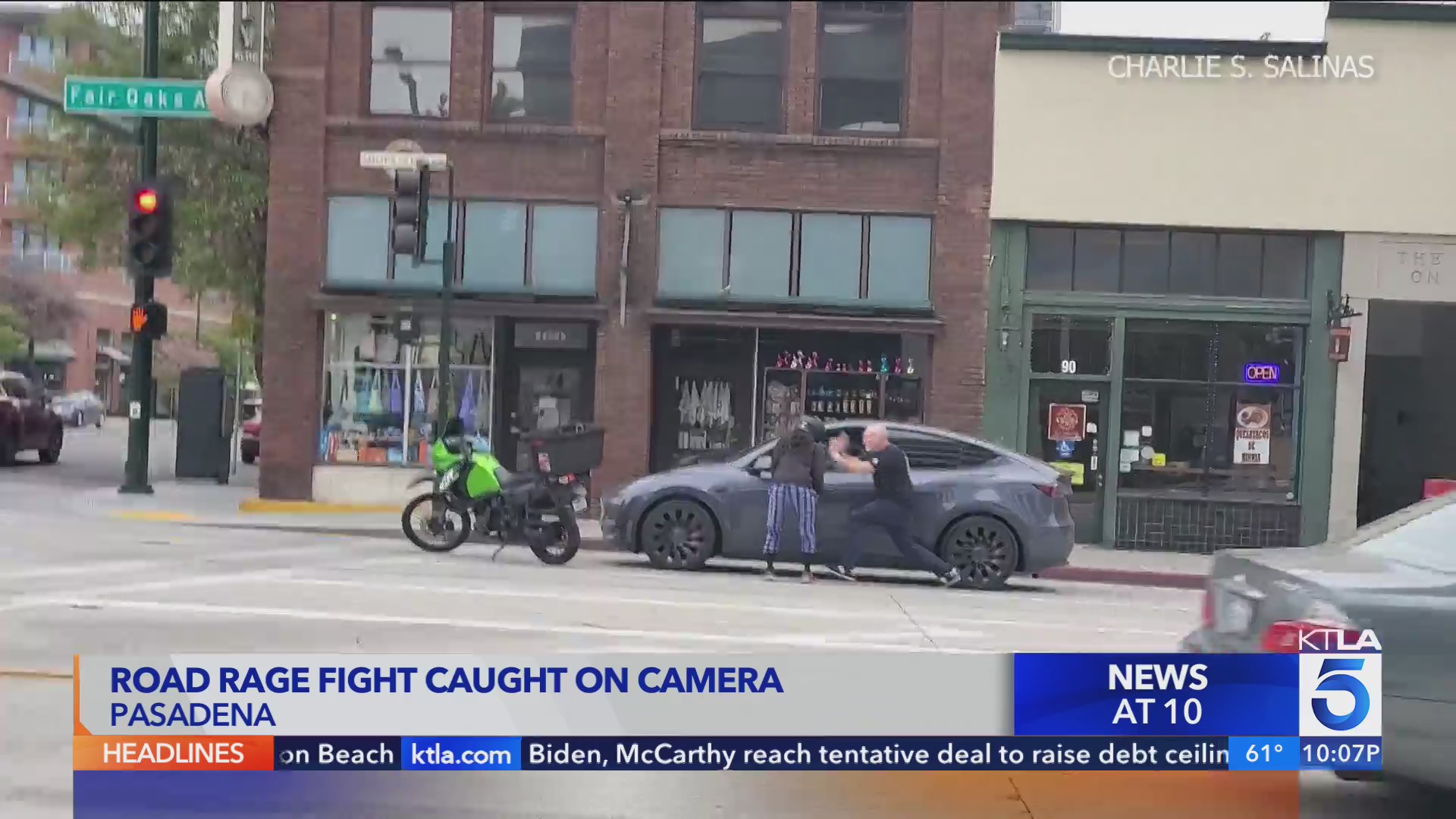 Video captures road rage fight in Pasadena – KTLA