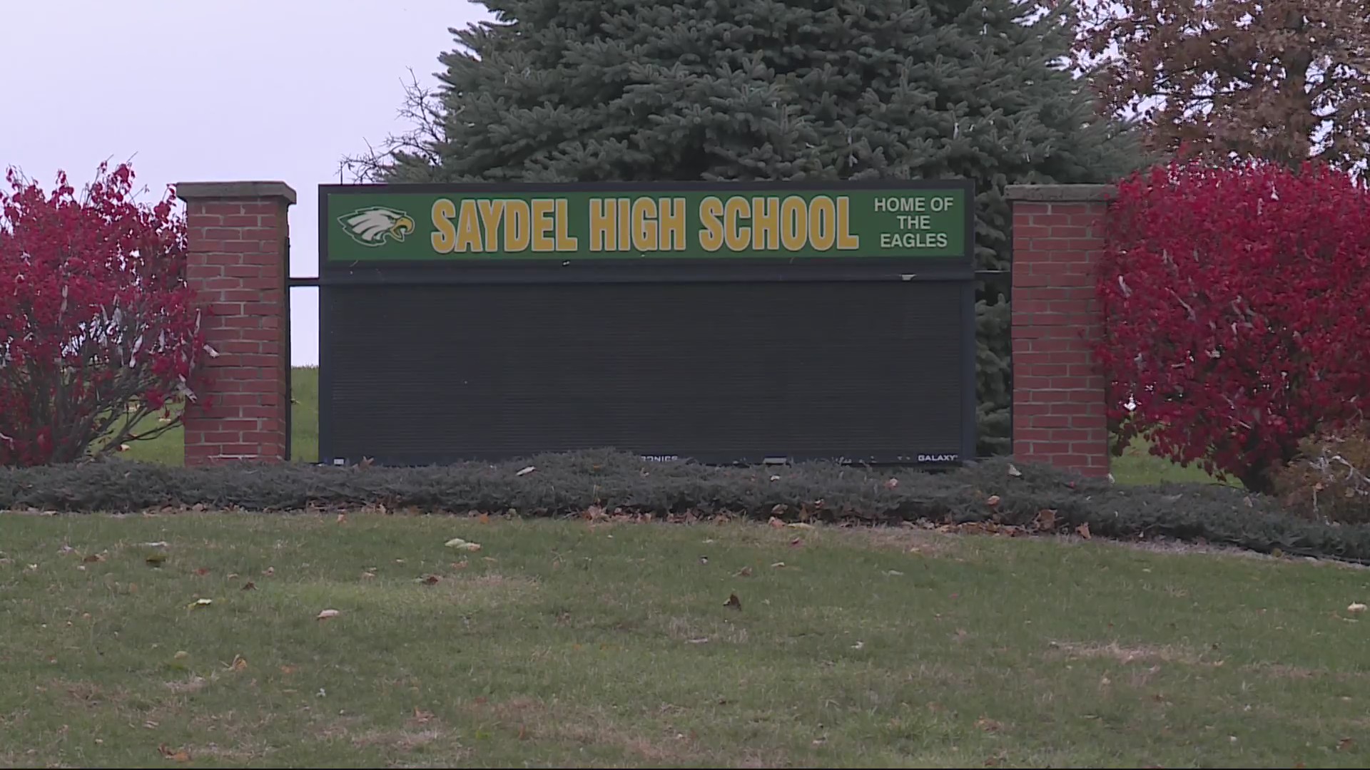 Saydel High School student killed in rollover accident – who13.com