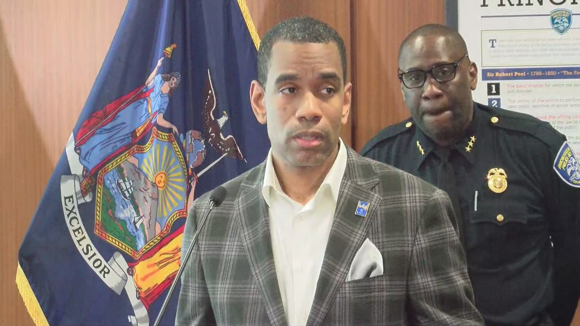 Rochester Mayor Evans talks about arrest in Jakarah Lopez-Moore case ...