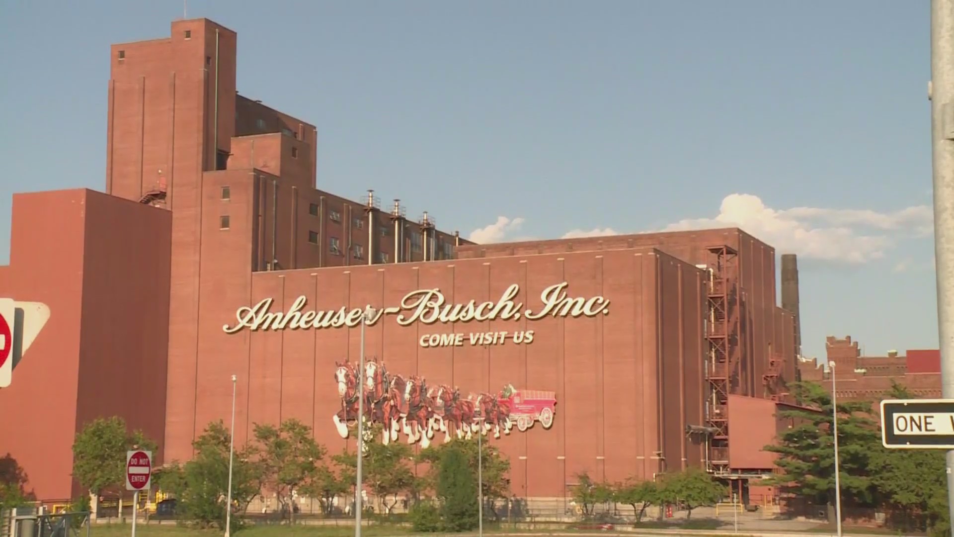 What does Anheuser-Busch brand sale mean for St. Louis? – FOX 2