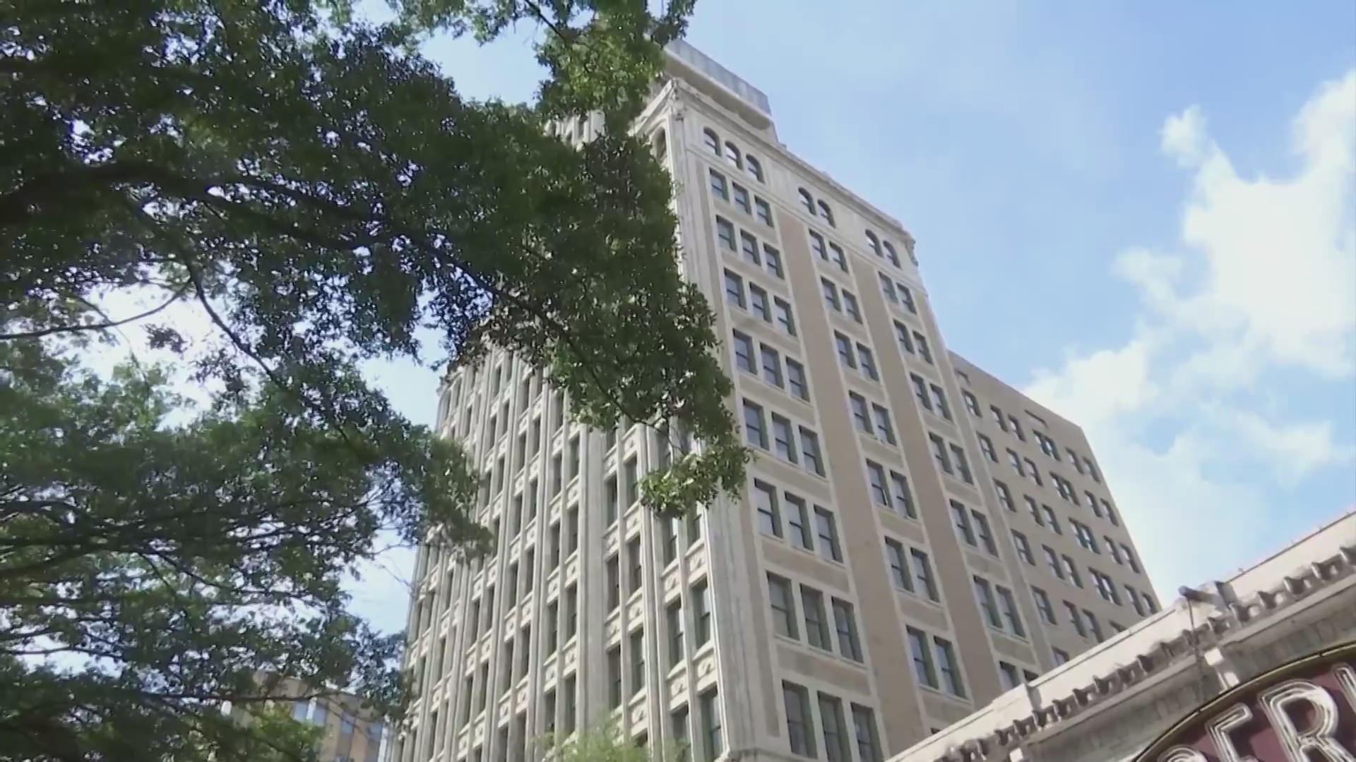 Lamar building in downtown Augusta to soon be apartment complex – WJBF