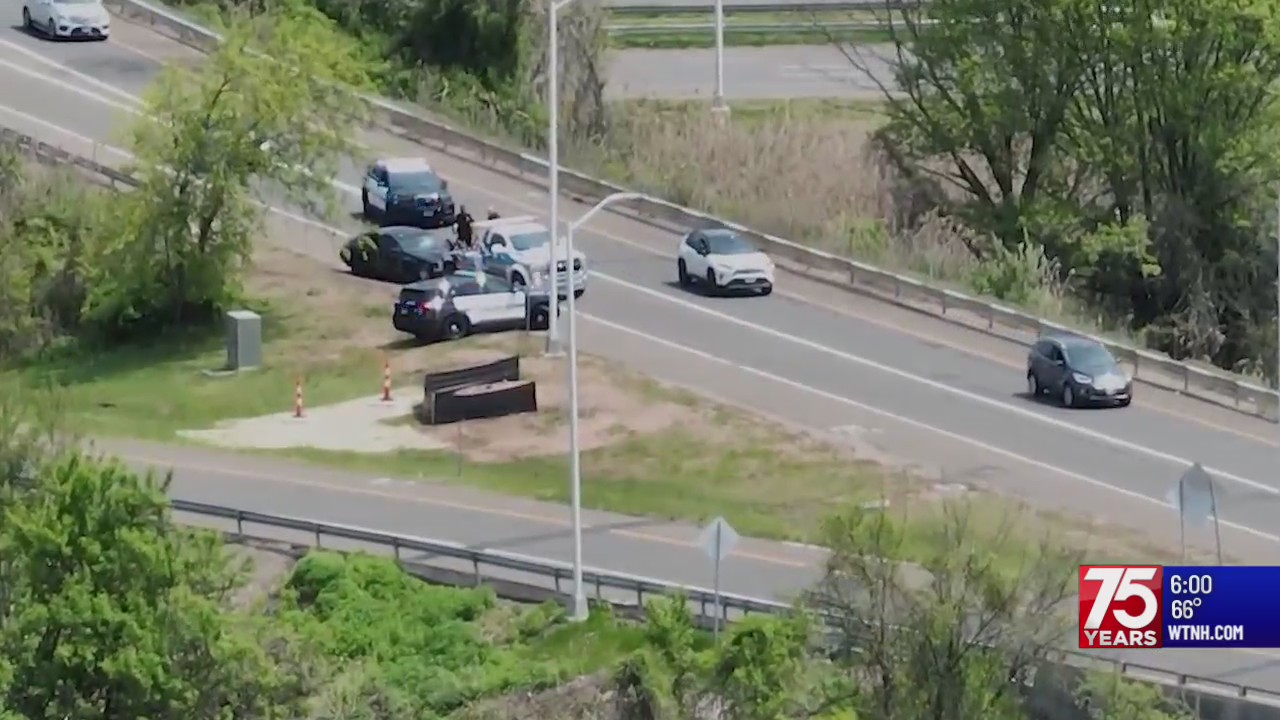 Hamden robbery, pursuit ends in crash in North Haven – WTNH.com