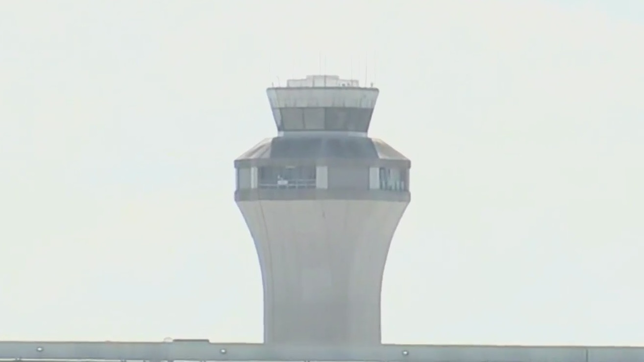 FAA, NTSB investigate near-collision at Austin airport | Rush Hour ...