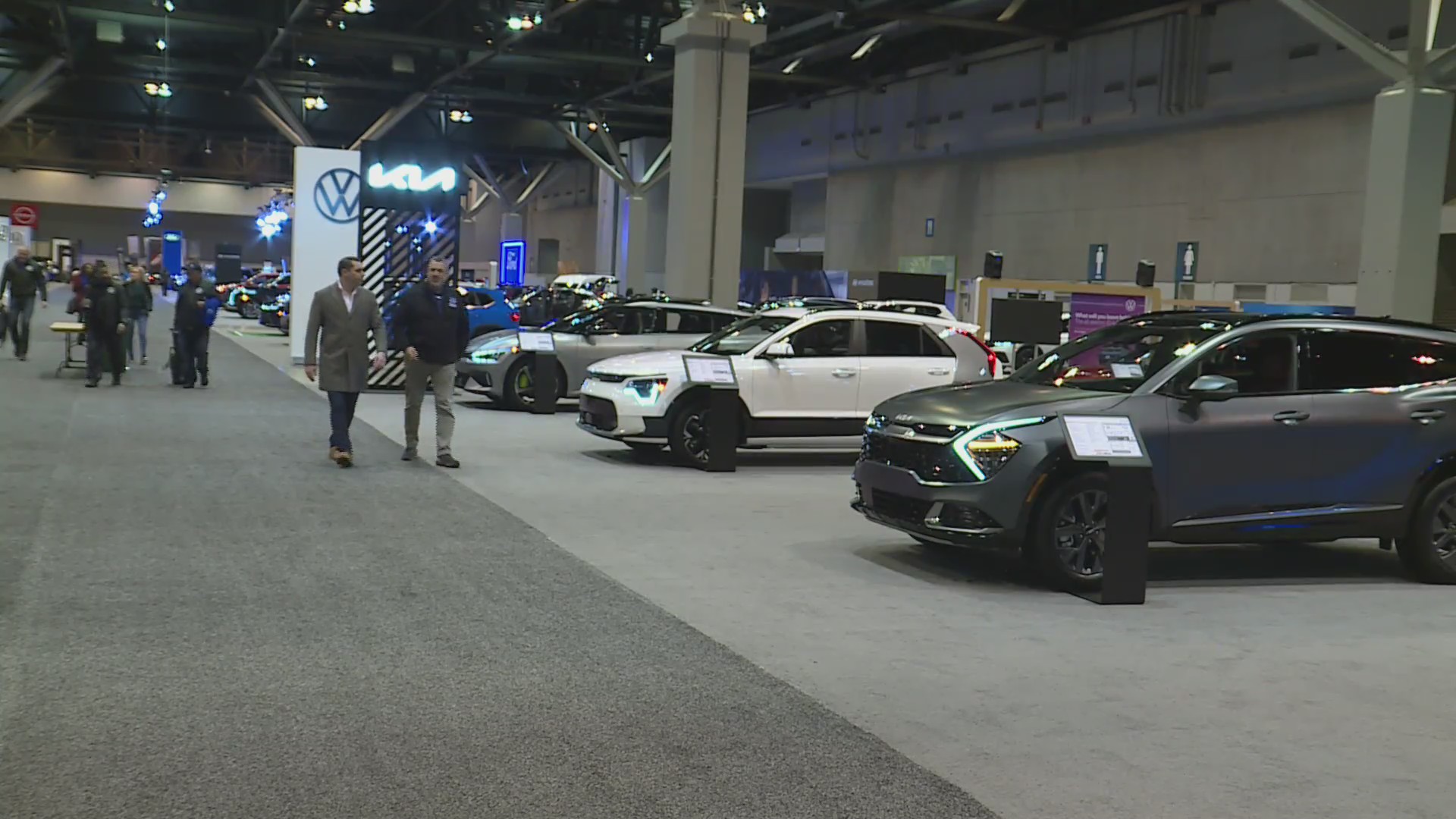 Auto industry trends and forecasting 2023 at the St. Louis Auto Show ...
