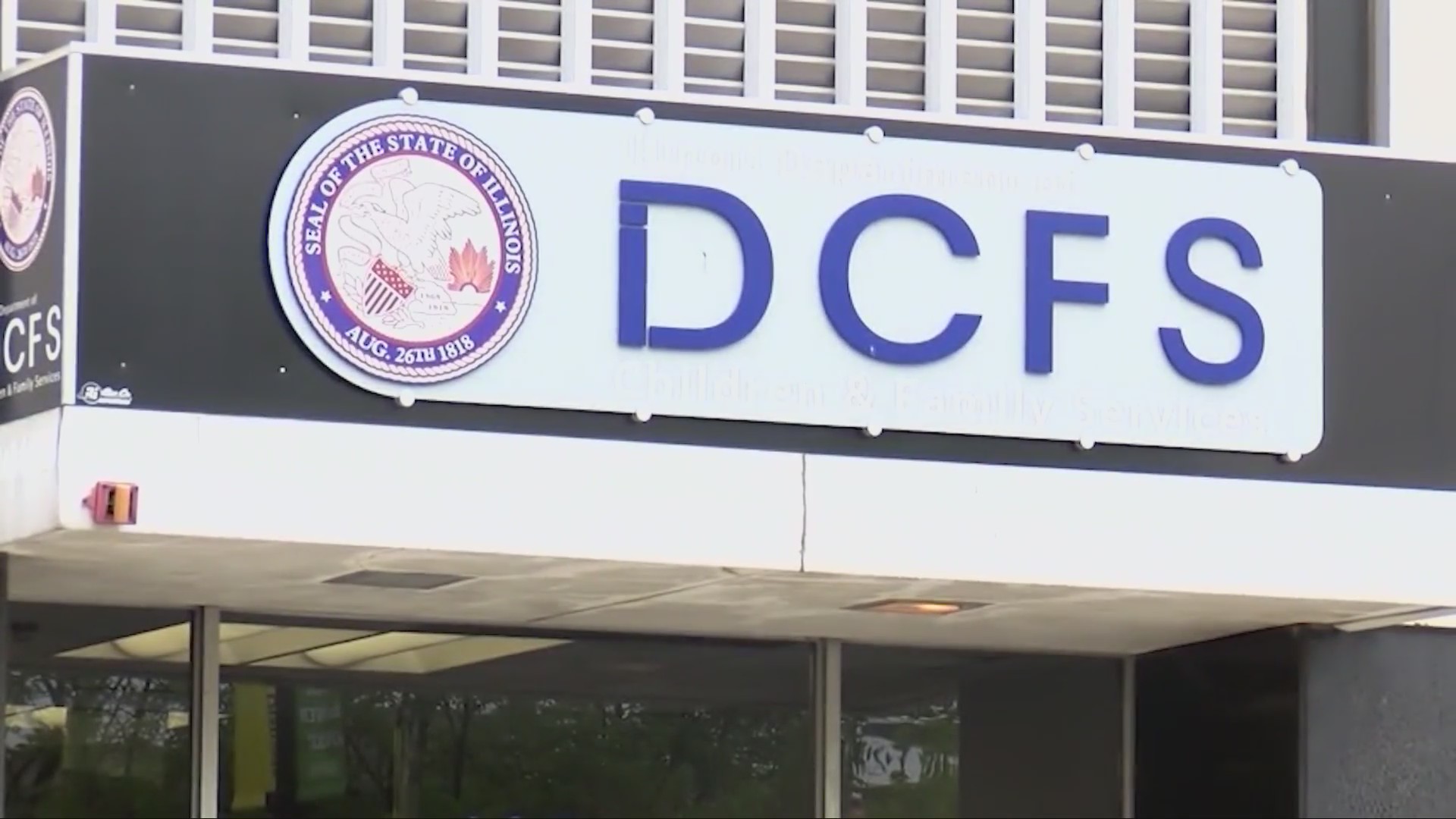 Audit: DCFS failing to track kids in care – WGN-TV