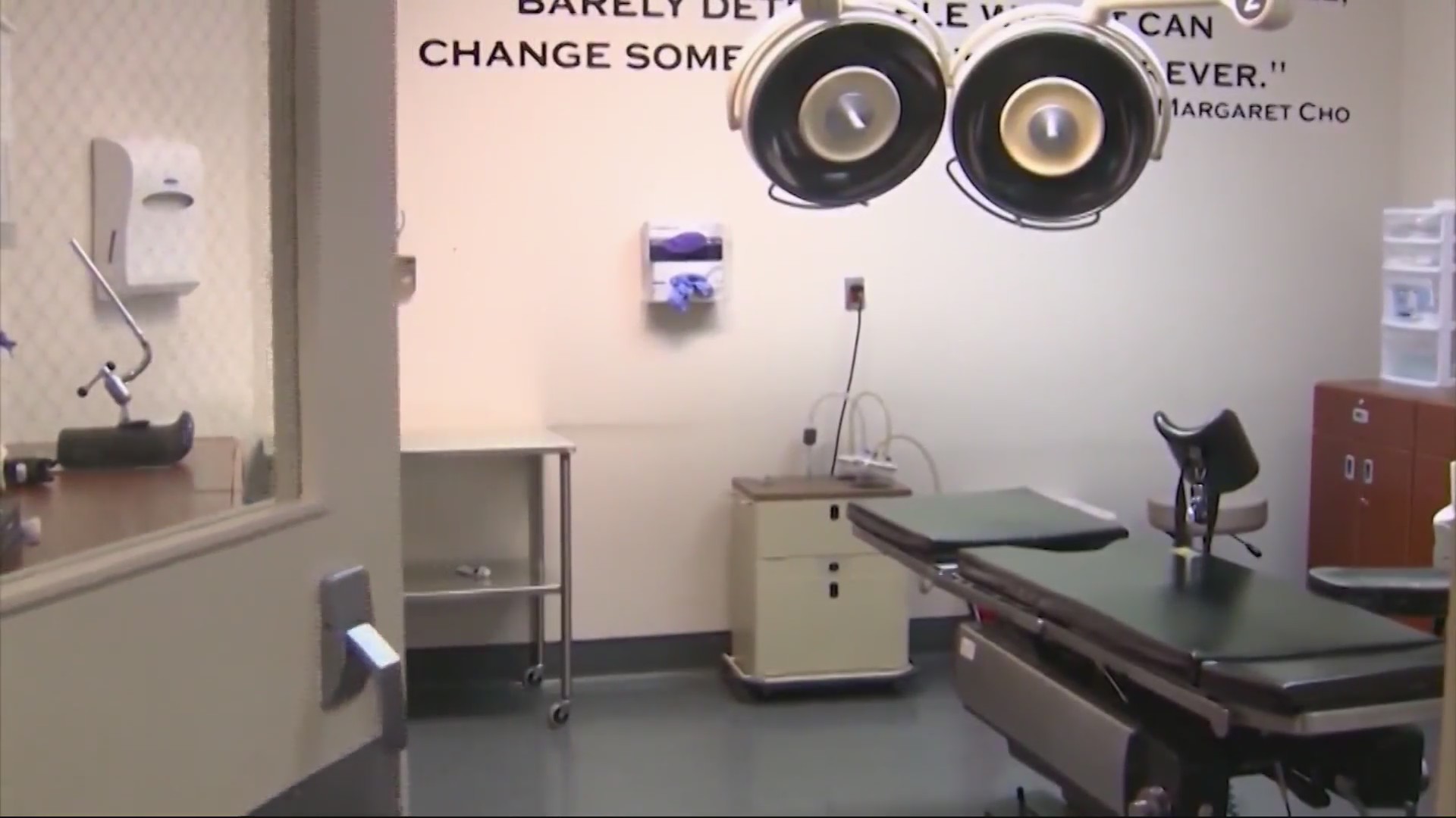 Polk County judge blocks new Iowa abortion ban from being enacted ...