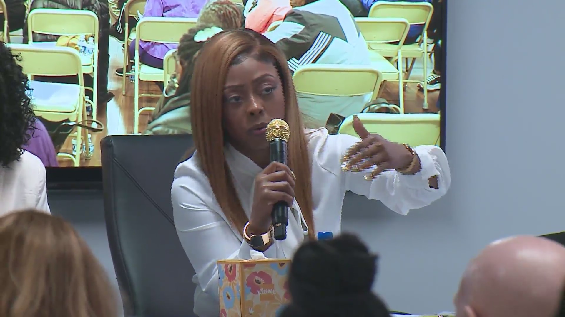 ‘We are fed up:’ Tiffany Henyard faces angry residents demanding ...