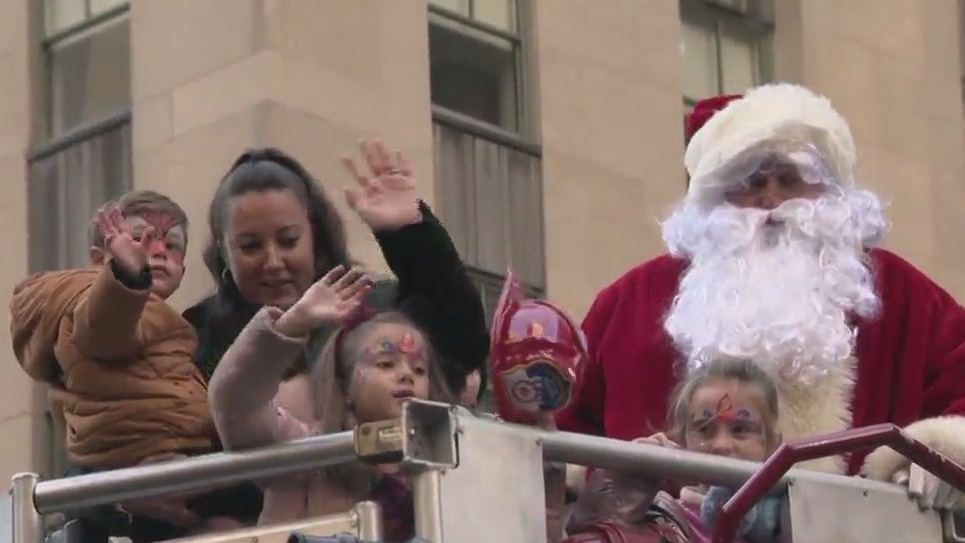 Fallen firefighters’ families kick off holidays – PIX11