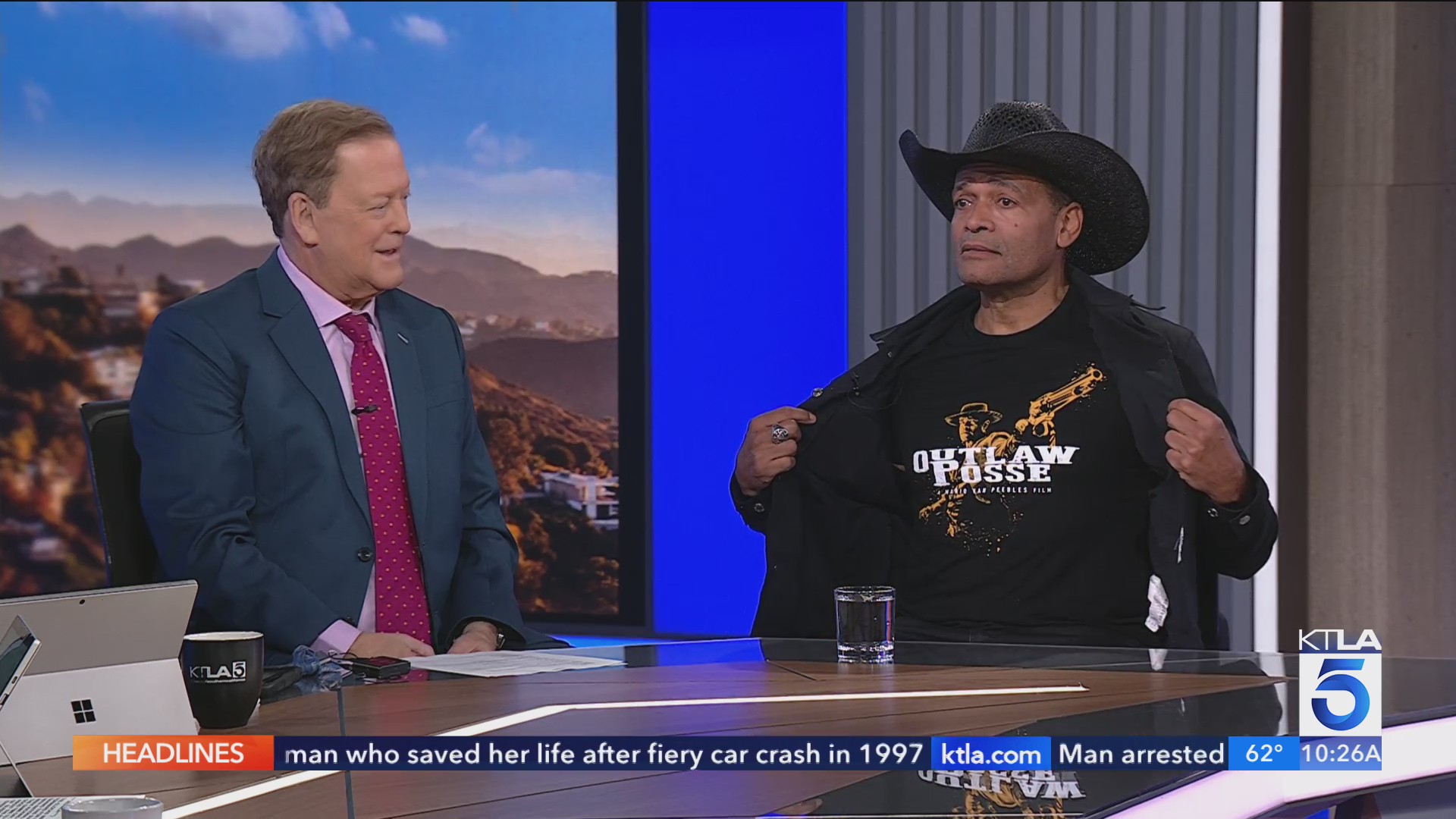 Mario Van Peebles discuses diversity in Western film ‘Outlaw Posse’ – KTLA