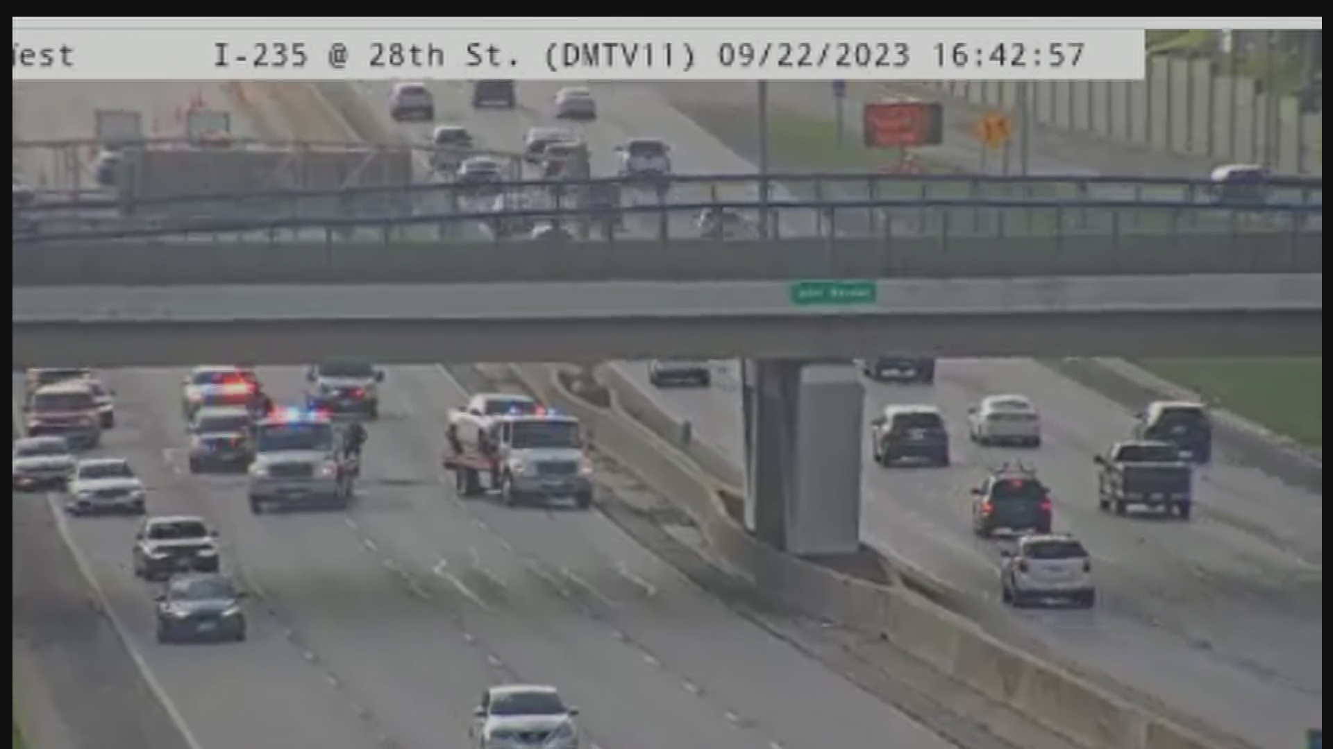 I-235 Friday evening crash – who13.com