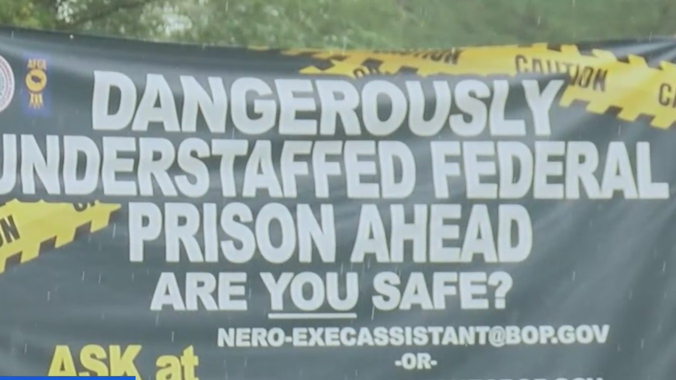 NY prison union sign warns of dangerously low staffing levels | Morning ...