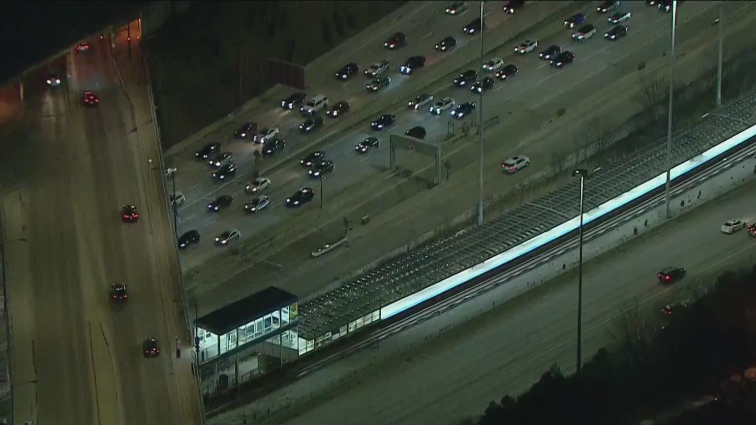 Service suspended temporarily at O’Hare Blue Line after body found on ...