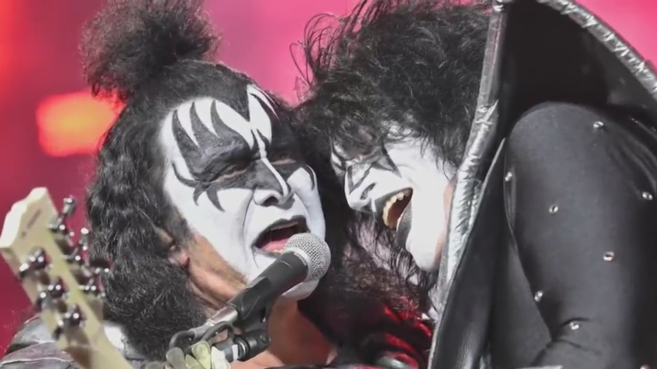 Kiss sells catalog, brand name in ‘collaboration’ – PIX11