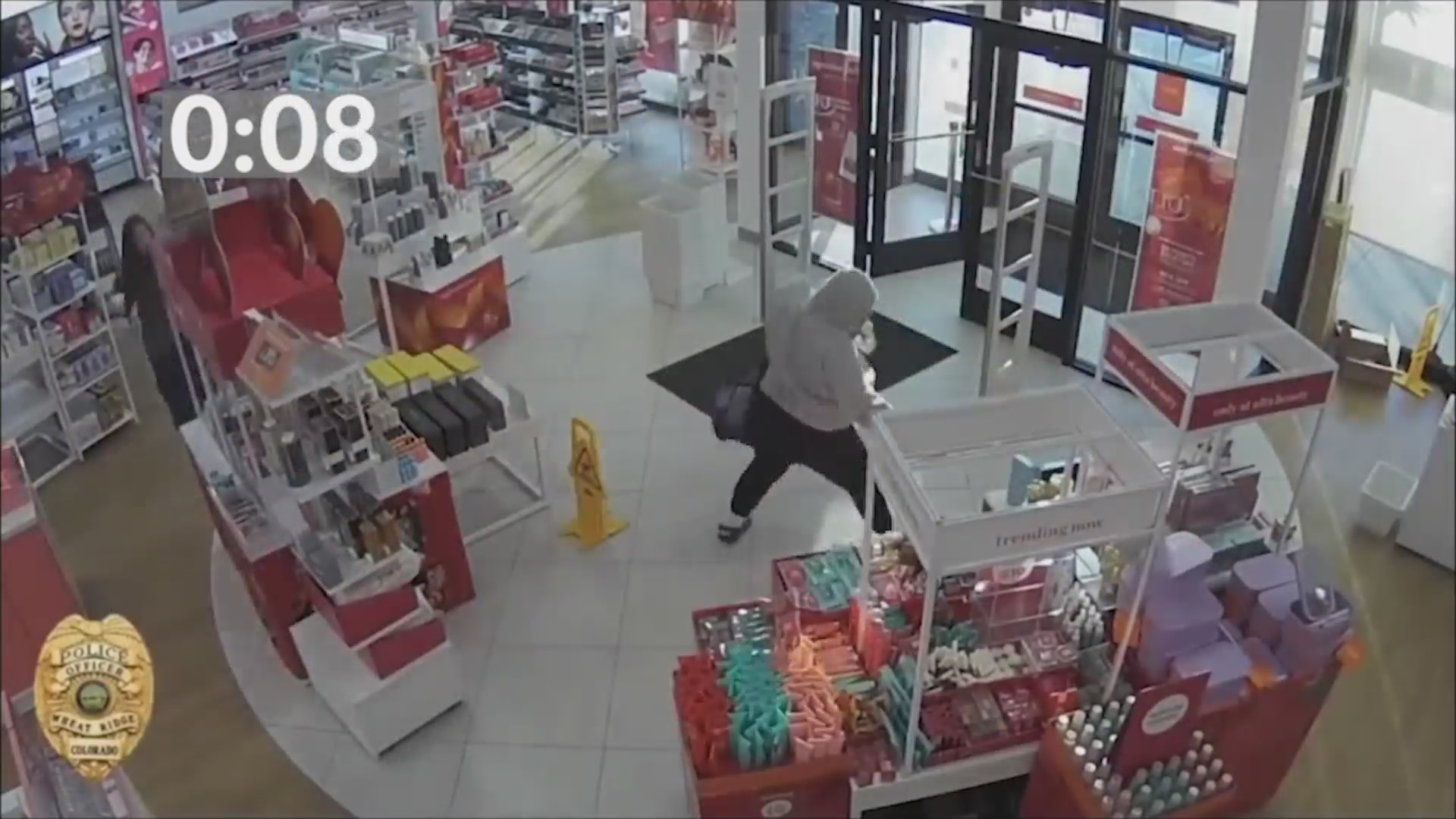 Wheat Ridge police release video of shoplifting arrest – FOX31 Denver