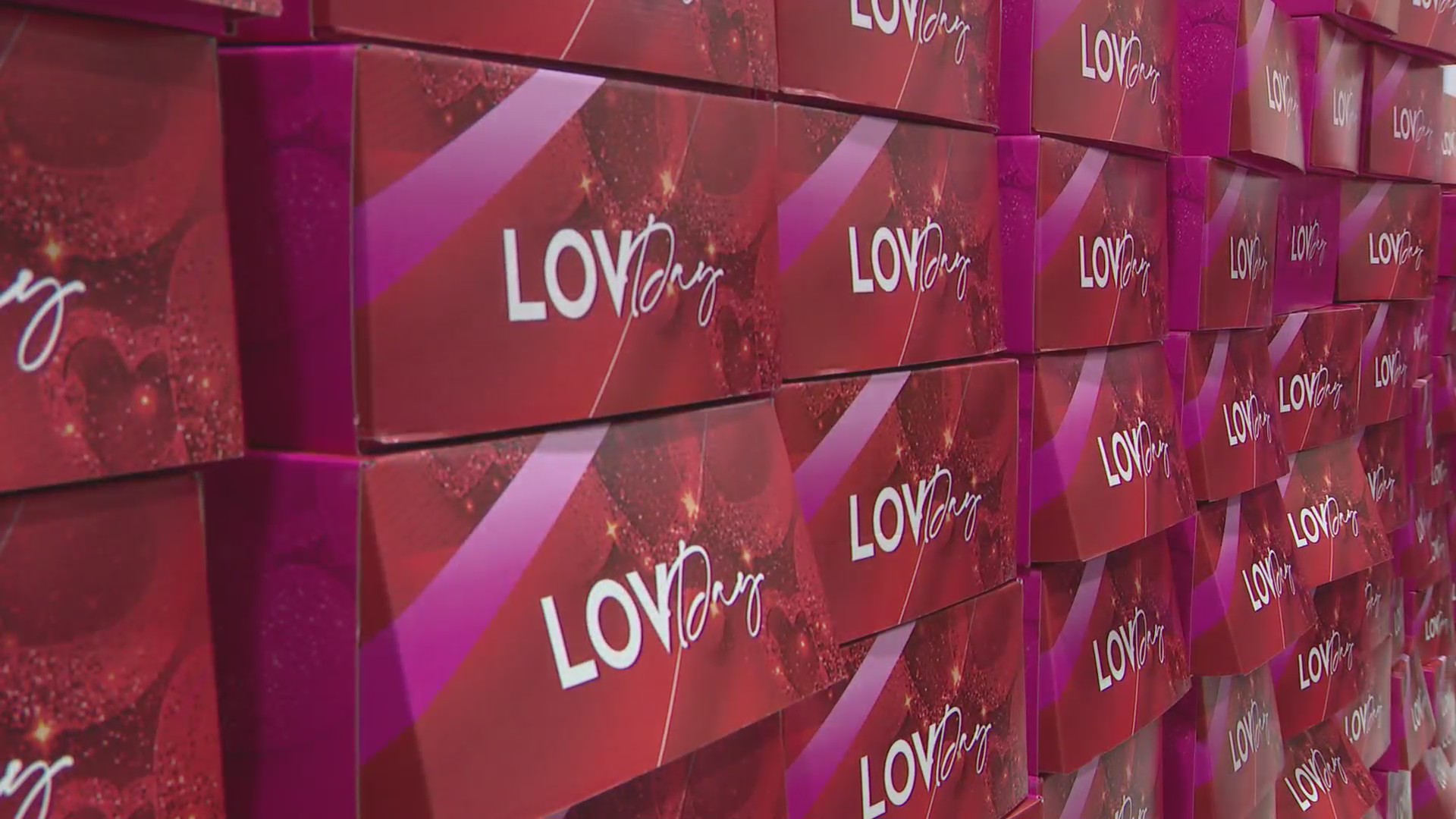 Nonprofit supports young girls in Chicago with ‘Boxes of LOV’ – WGN-TV
