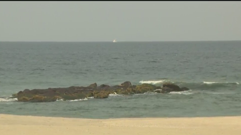 Dad drowns, daughter pulled from ocean at Jersey Shore beach – PIX11