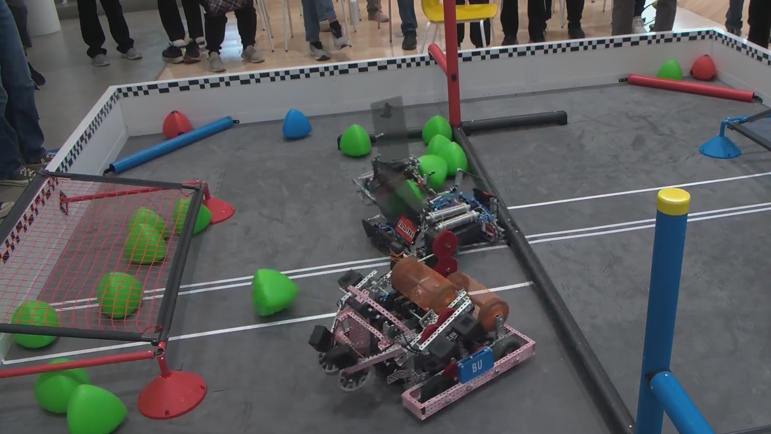 Dueling droids: U of I hosts robotics competition – WCIA.com