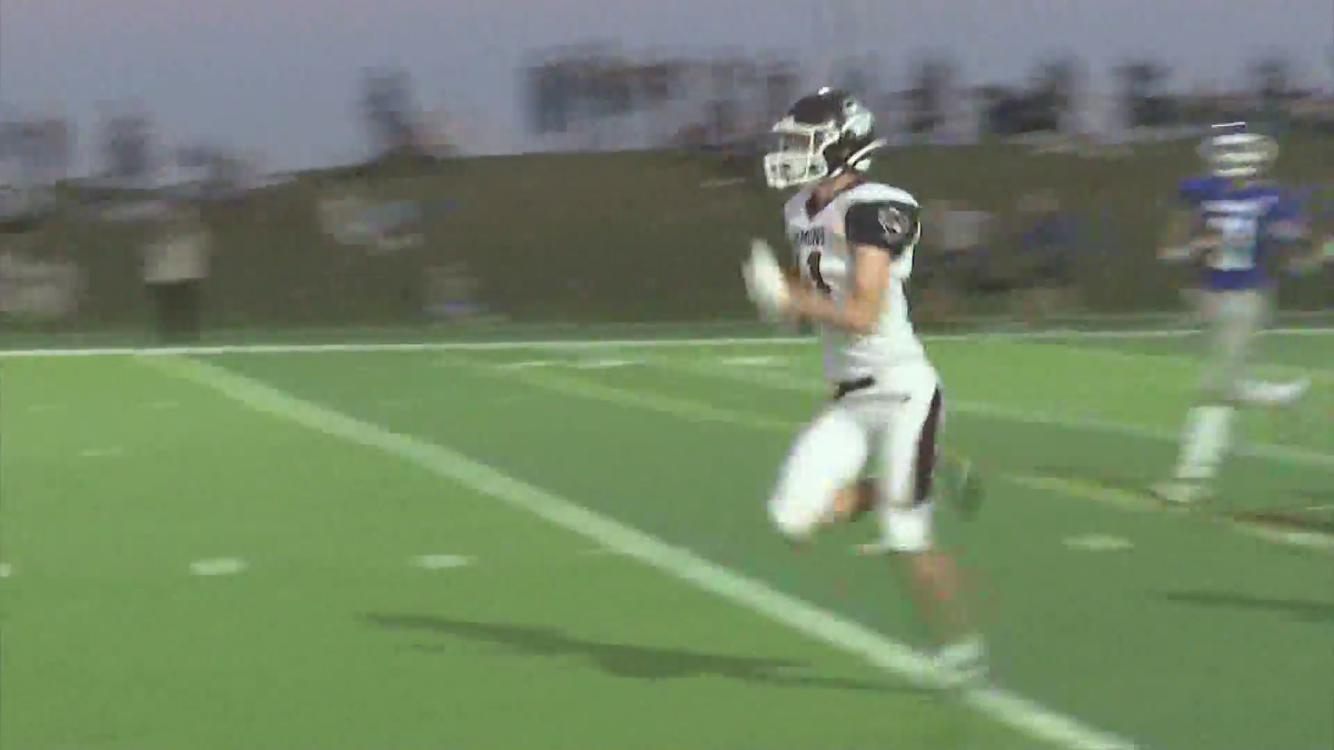 Football: Bismarck Prepares for a Classic Rivalry – KX NEWS