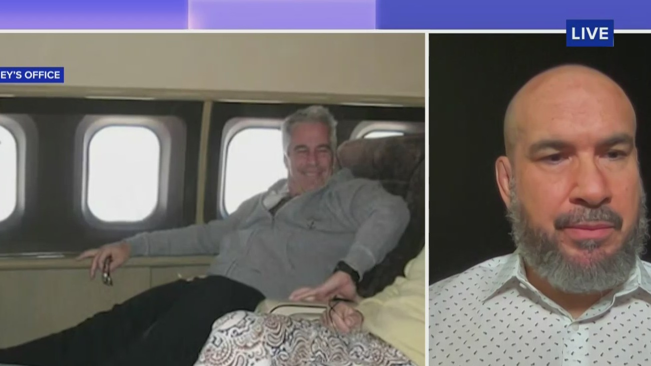 Inside Jeffrey Epstein’s ‘Lolita Express’: Photographer describes ...