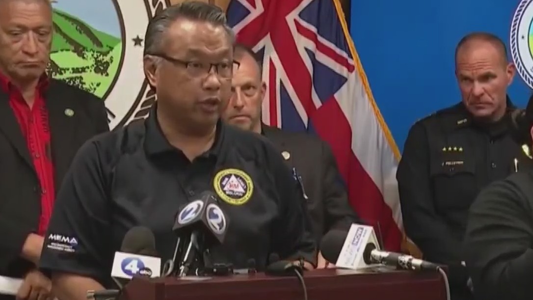 Maui’s emergency services chief resigns after facing criticism | Elizabeth Vargas Reports ...