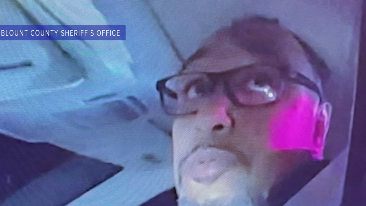 Manhunt continues for suspect accused of killing Tennessee deputy | NewsNation Live – NewsNation